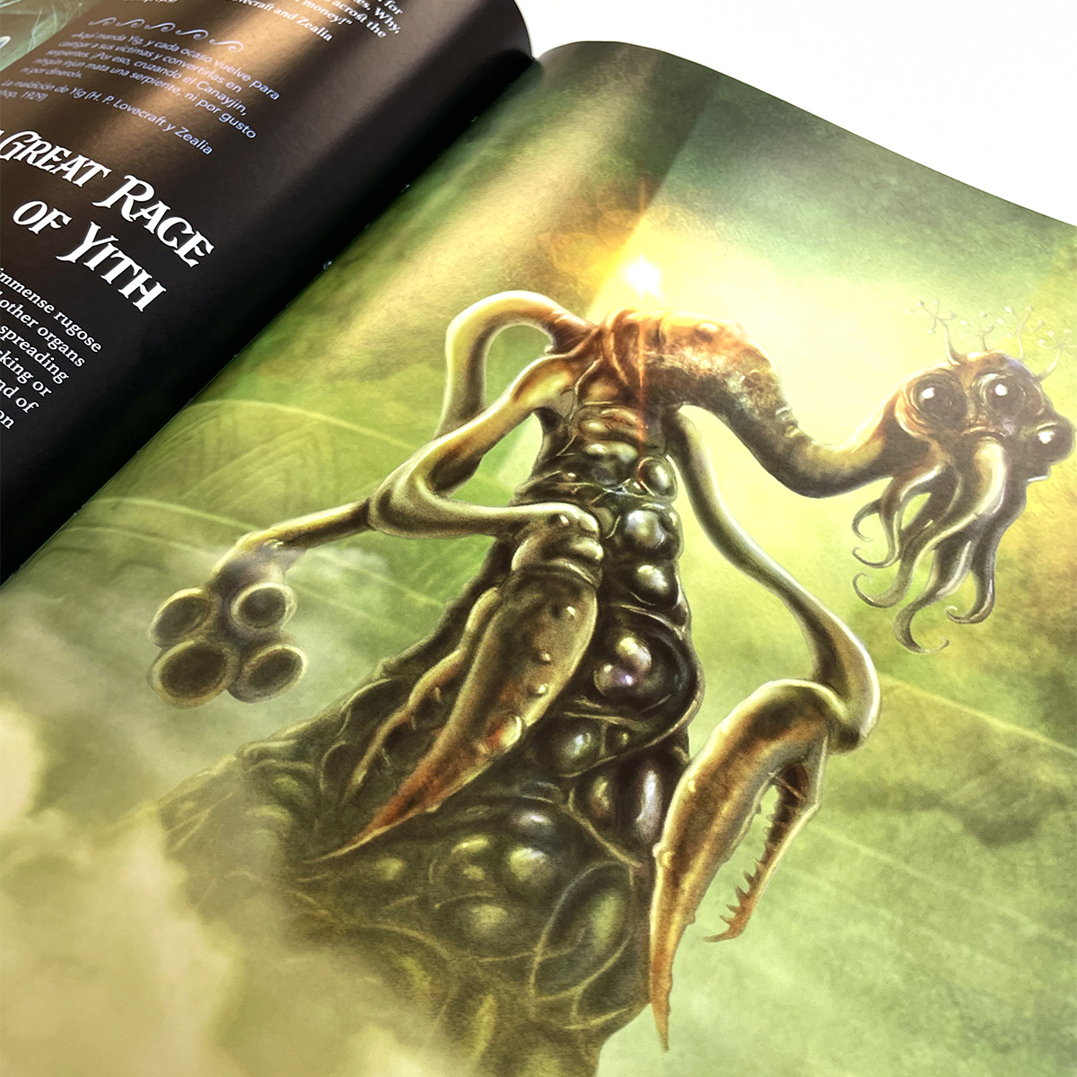 Lovecraft: Chants for the Old Ones (ESP-ENG, Bilingüe) - Dos IlustraDos